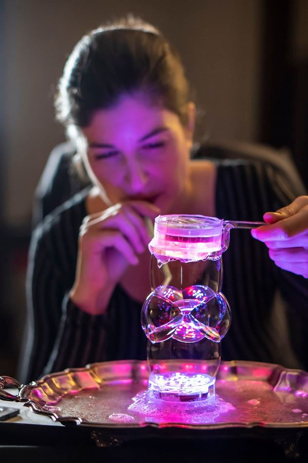 Bubble Lady – 42ndartist Entertainment